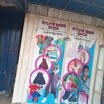 Sylvie Bebe Shop (Greater Accra Region, Ledzokuku-Krowor Municipal, Nungua, Spintex Road), çocuk giyim mağazaları  Dünya'dan