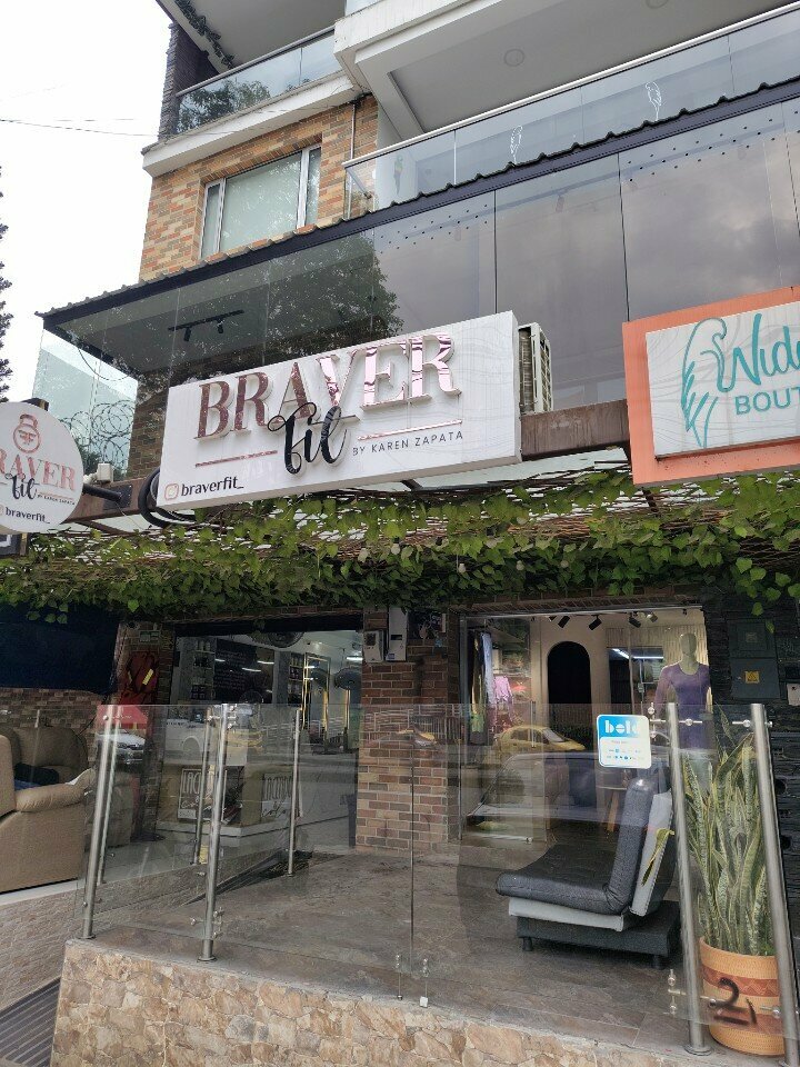 Dış giyim mağazası Bravelfit, Medellin, foto