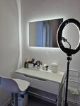 Zotova Brows (Mikhaylovskaya doroga No:14к1), kaş ve kirpik salonu  Saint‑Petersburg'dan