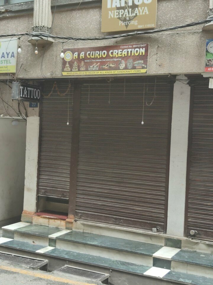 Hediyelik eşya mağazaları A A Curio Creation, Katmandu, foto