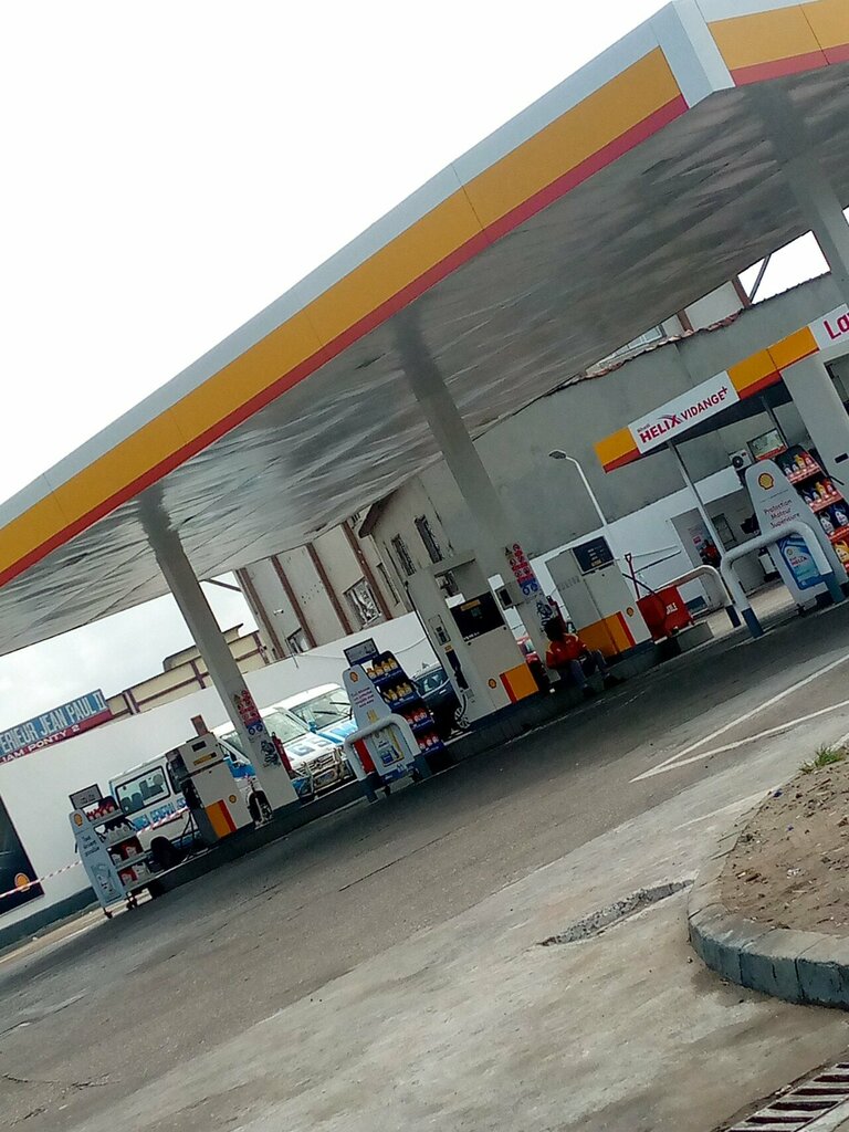 Benzin istasyonu Shell, Abican, foto