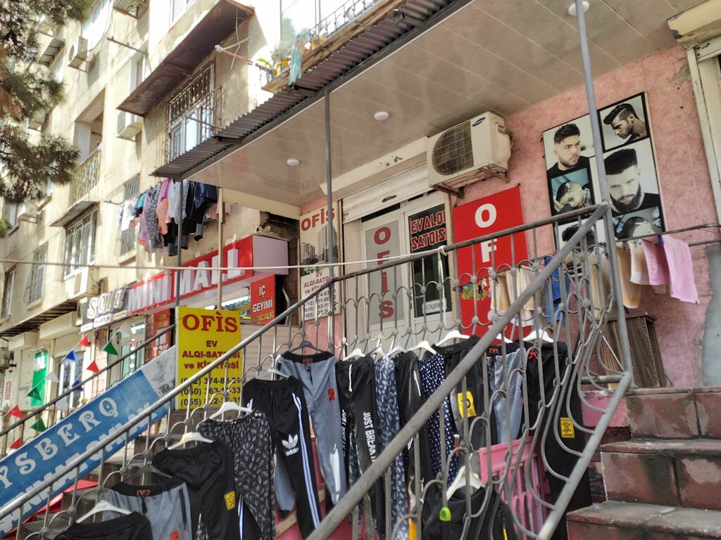 Emlak ofisi Ev alqi satqisi, Bakü, foto