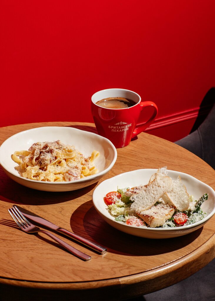 Pasta, şekerleme ve tatlı Britanskiye pekarni, Saint‑Petersburg, foto