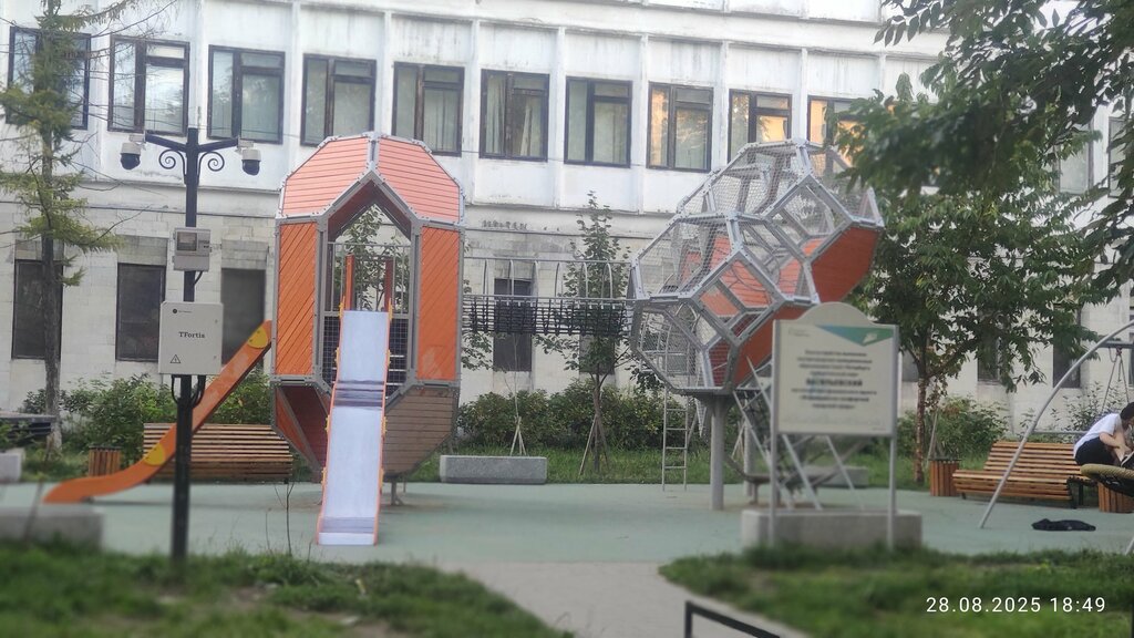 Oyun alanı Playground, Saint‑Petersburg, foto