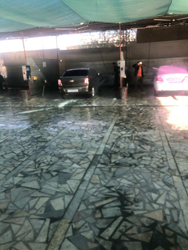 Oto yıkama Crystal, Karşı, foto