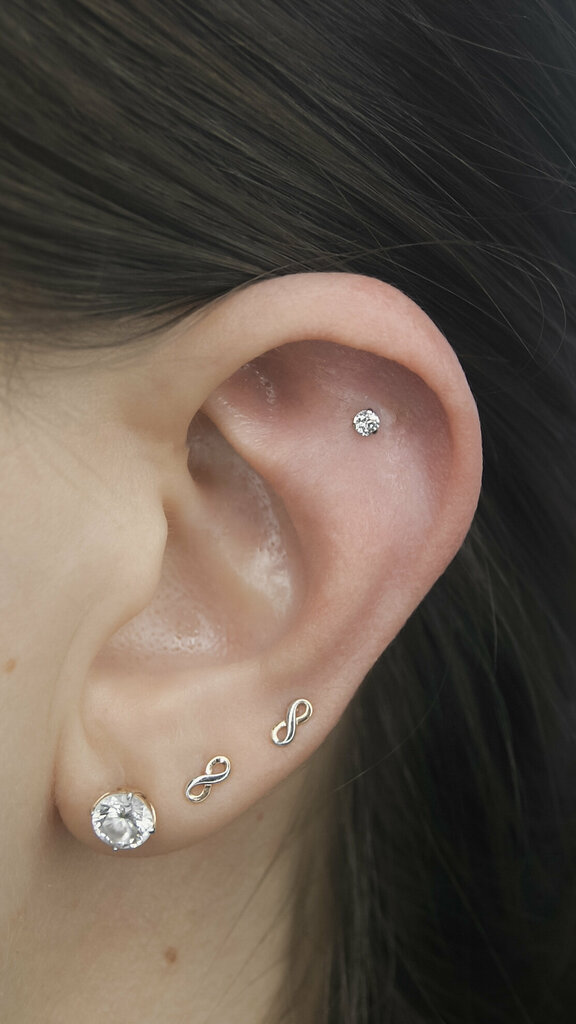 Piercing dükkanı Prassko, Novorossiysk, foto