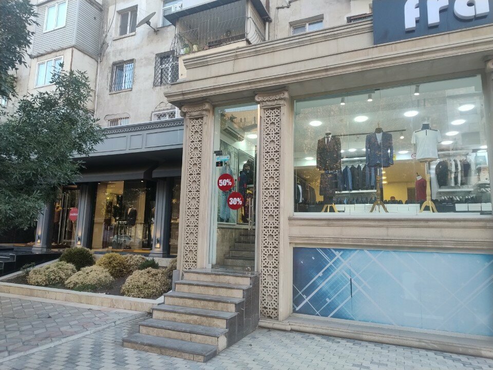 Giyim mağazası Frattoni Kişi Geyimləri, Bakü, foto