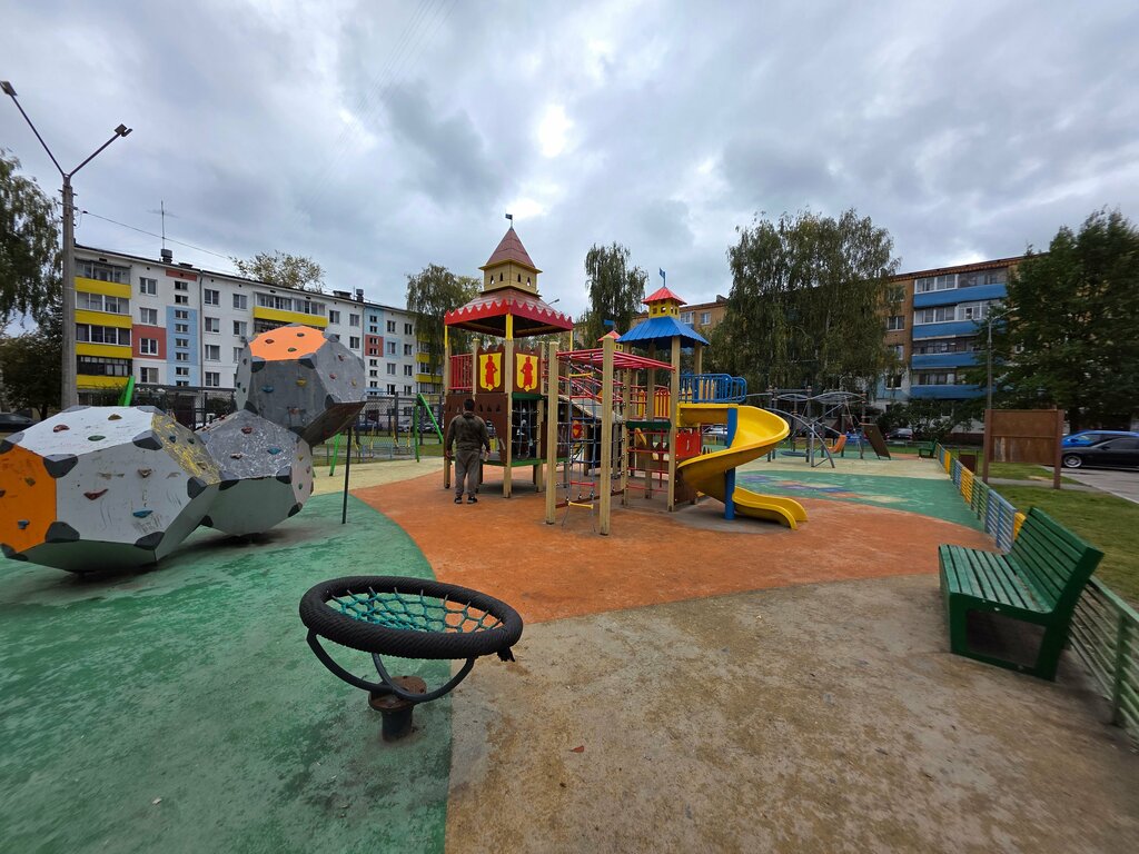 Oyun alanı Playground, Şatura, foto