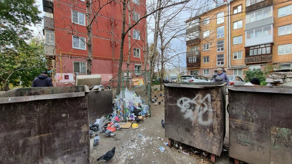 Geri dönüşüm merkezleri Контейнер для пластика и стекла, Krasnoyarsk, foto