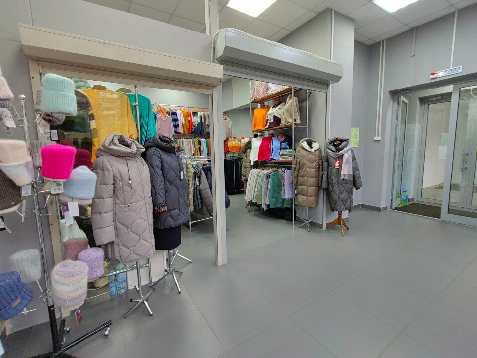 Dış giyim mağazası Магазин женской одежды, Arhangelsk, foto
