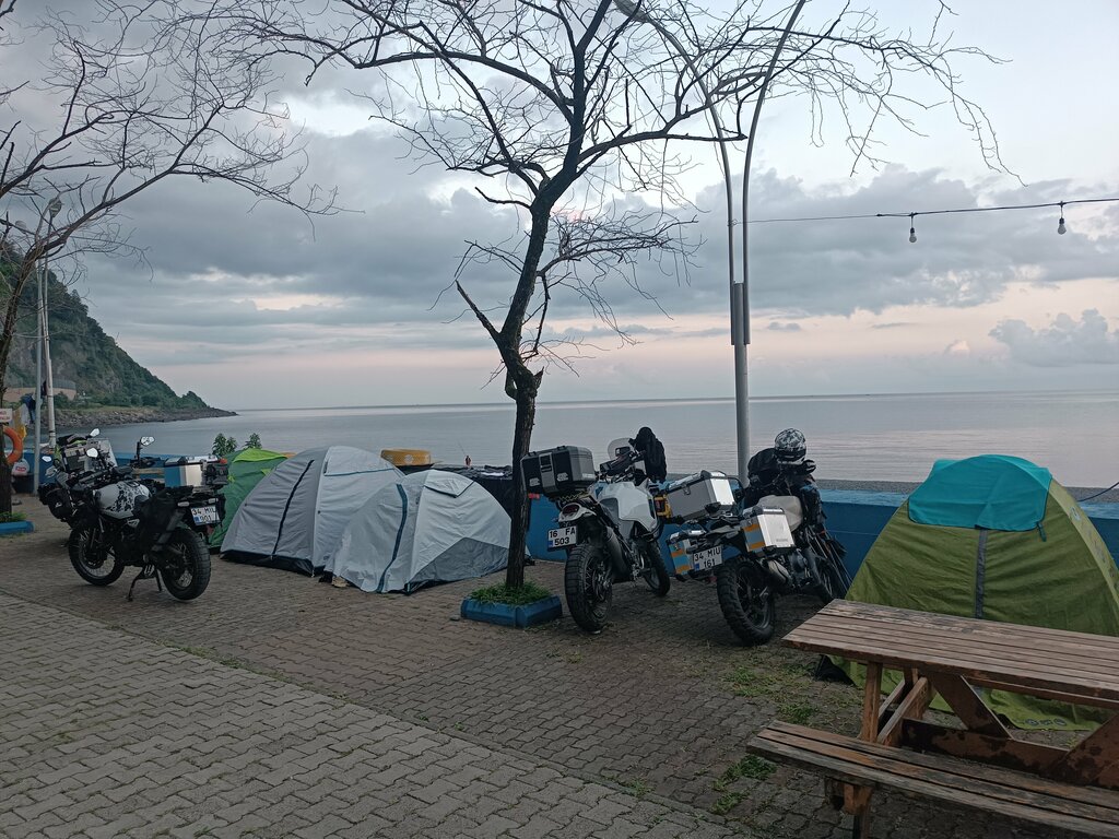 Kafe Kopmuş Plaji Kafe, Hopa, foto