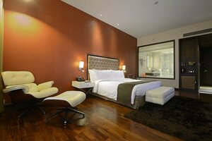 The Deltin Hotel (Dadra and Nagar Haveli and Daman and Diu, District of Daman, Daman), otel  Daman'dan