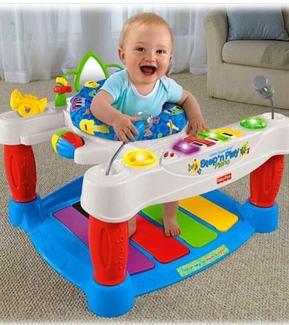 Çocuk oyunları ve oyuncakları Detki, Novosibirsk, foto