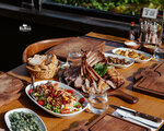 Beş Bıçak Steak House - Kebap (İstanbul, Hadımköy Yolu Cad., 103), restoran  İstanbul'dan