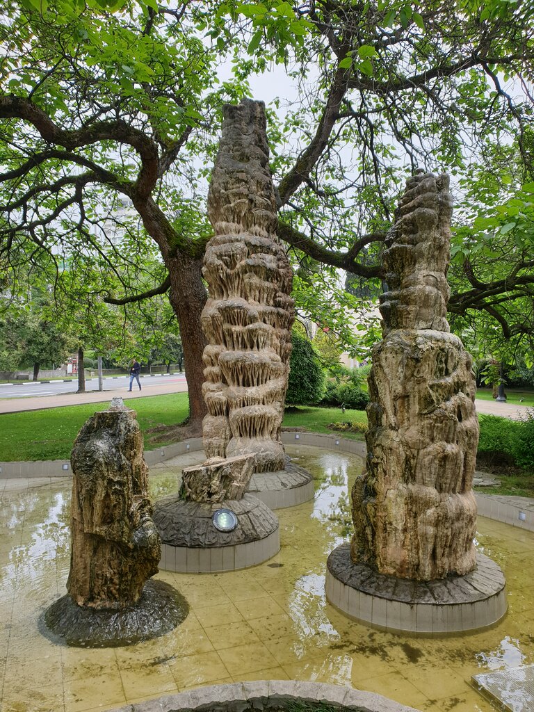 Çeşme Fountain-Stalagmite, Soçi, foto