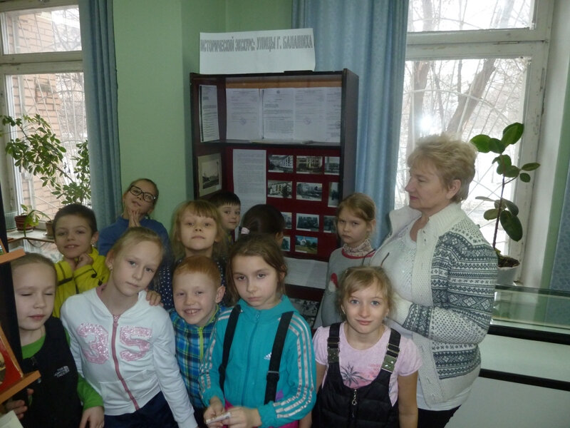 Kütüphaneler Krayevedcheskaya biblioteka goroda Balashikha, Balaşiha, foto