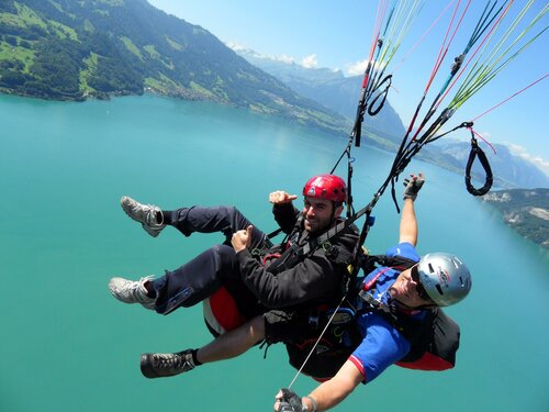 Spor ve eğlence merkezi AlpinAir Paragliding Interlaken, Bern, foto
