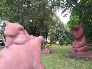 Три медведя (Moscow, Yuzhniy Administrative Okrug, Donskoy District), park, sokak heykeli  Moskova'dan
