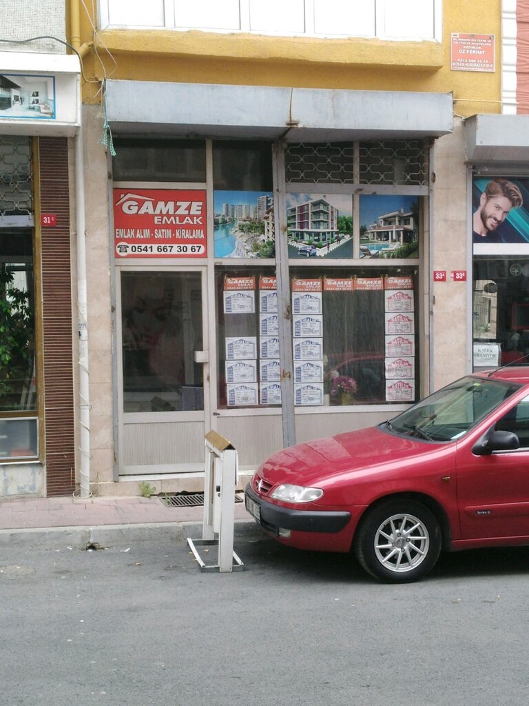 Emlak ofisi Gamze Emlak, İstanbul, foto