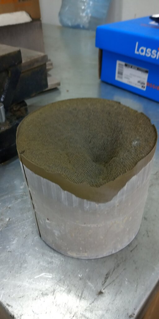 Renkli metaller Element59, Perm, foto