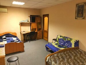 UralDom (Ibragimova Boulevard No:35/1), otel  Ufa'dan