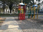 Playground (Krasnodar Territory, Armavir, skver 50-letiya Oktyabrya), oyun alanı  Armavir'den
