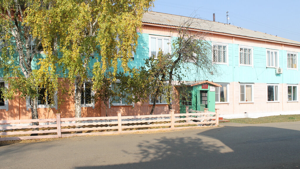 Kütüphaneler Taseyevskaya Tsentralizovannaya Bibliotechnaya Sistema Selskaya biblioteka, Krasnoyarski krayı, foto