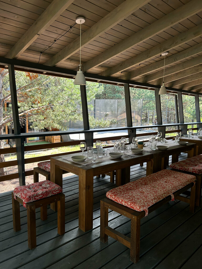 Restoran Ресторан в лесу, Krasnoyarski krayı, foto