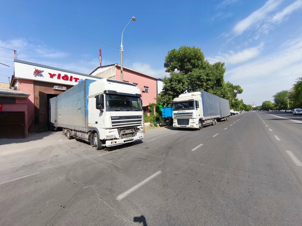 Elektrikli oto şarj istasyonları K Watt, Taşkent, foto