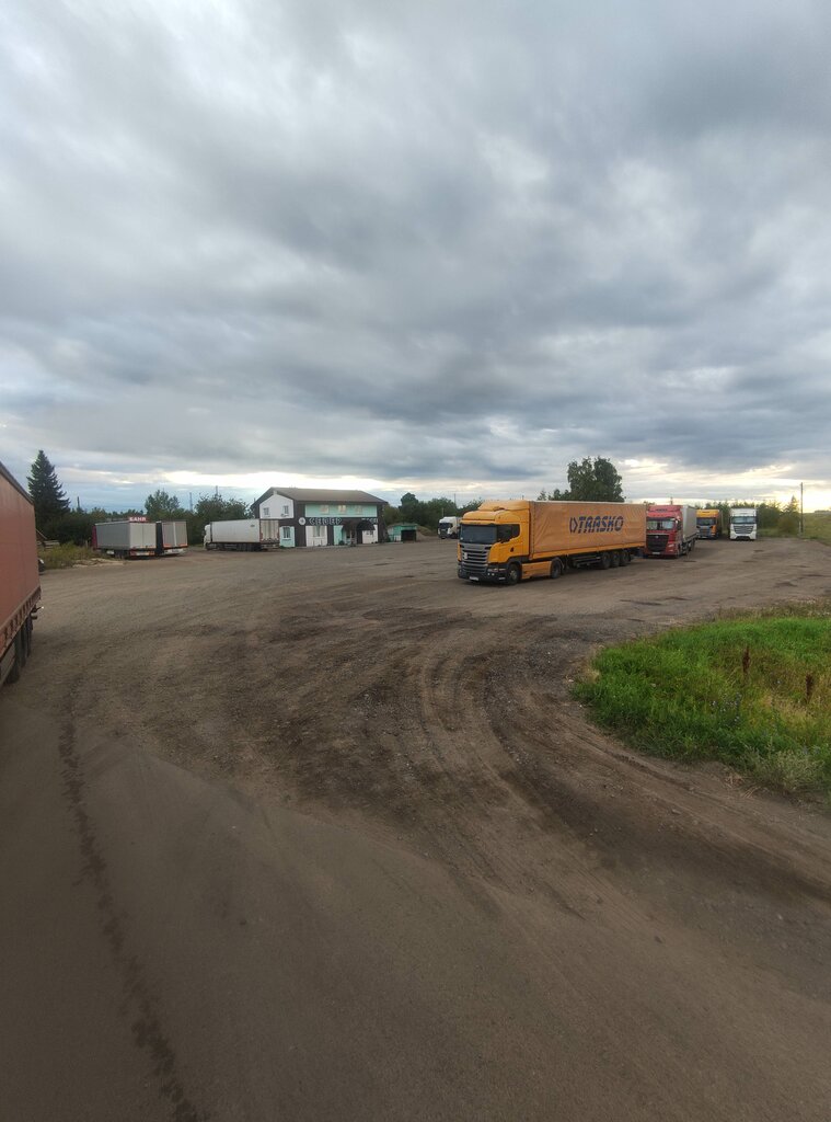 Otoparklar Parking lot, İrkutskaya oblastı, foto