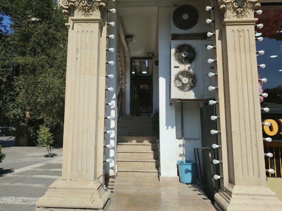 Çiçekçiler Gül Deposu, Bakü, foto