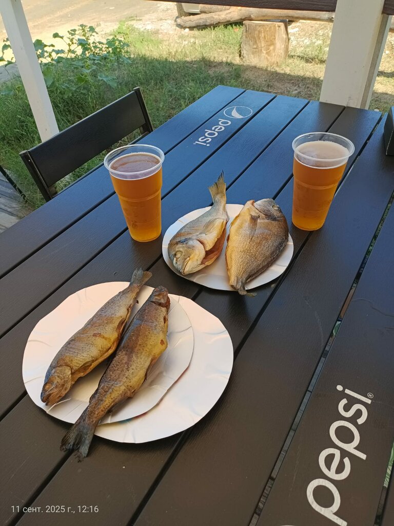 Balık ve deniz ürünleri Smoked Fish, Krasnodarski krayı, foto