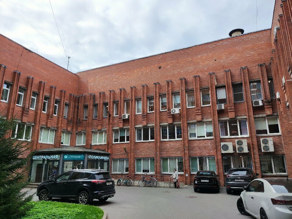 Poliklinikler Tsentr zdorovya, Saint‑Petersburg, foto