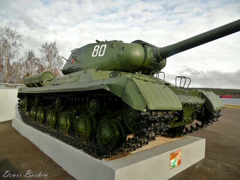 Teknoloji anıtı Тяжёлый танк Ис-2м, Nijegorodskaya oblastı, foto