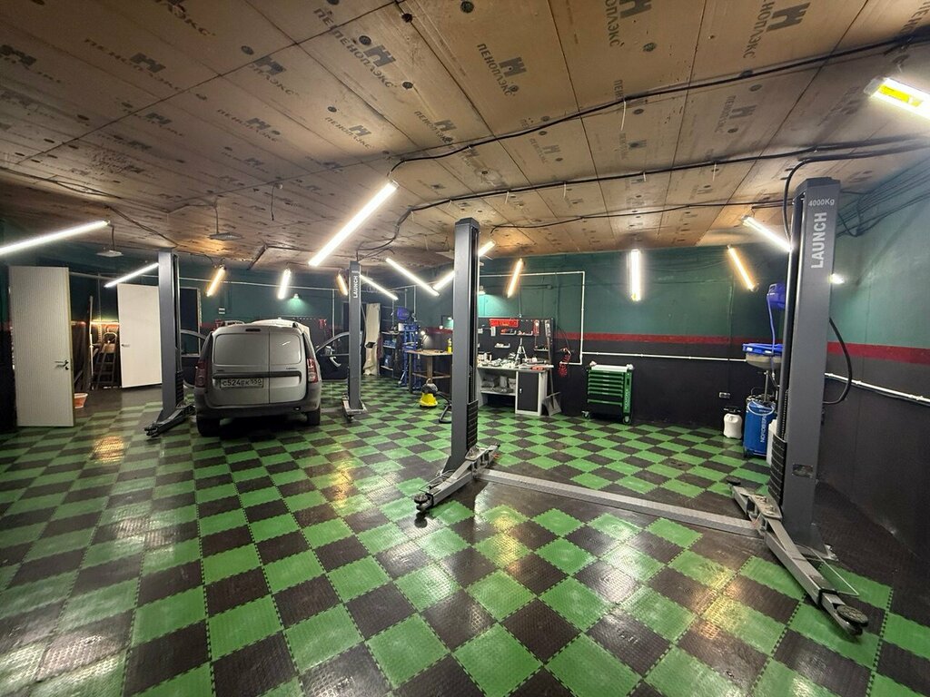 Otomobil servisi Impact service, Moskova, foto