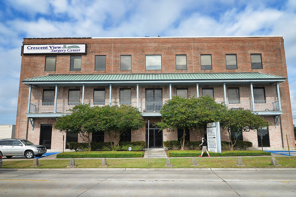 Tıp merkezleri ve klinikler Crescent View Surgery Center, Metairie, foto