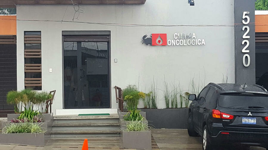 Özel muayenehaneler Dr. Pedro Alonso Figueroa Guerra, San Salvador, foto