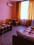 Villa Marine (Черноморская улица No:10, село Штормовое), otel  Kırım Cumhuriyeti'nden