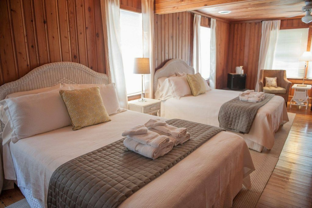 Otel Cypress House Inn, Kill Devil Hills, foto