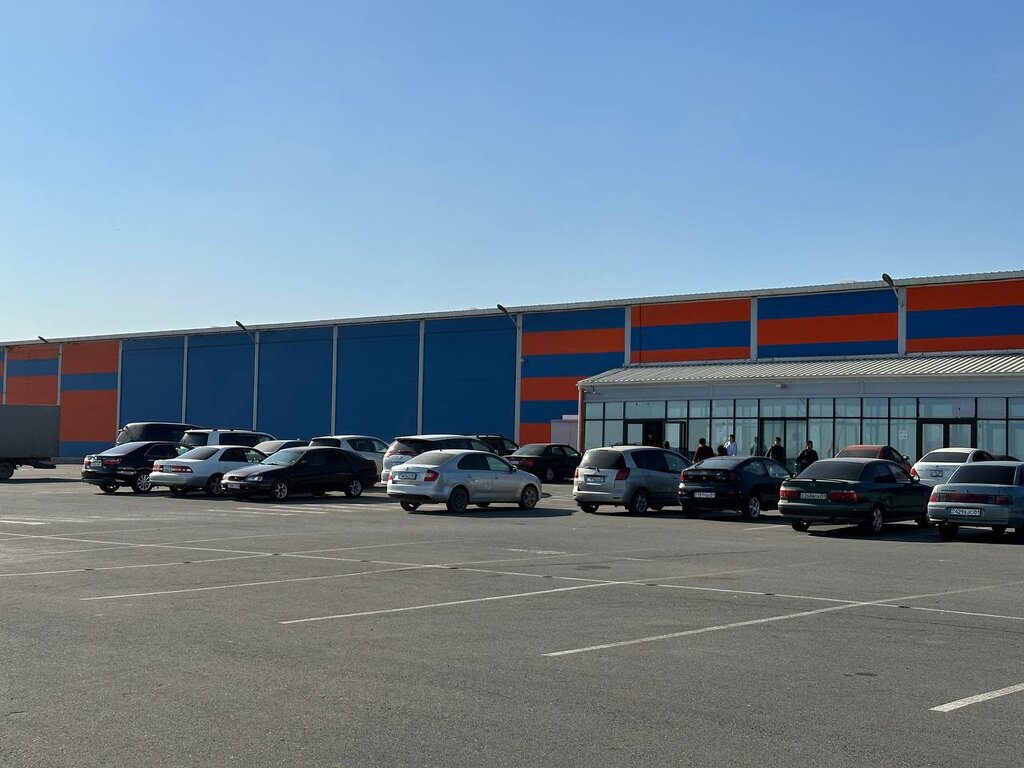 Alışveriş merkezleri Alai Bazars Astana, Astana, foto