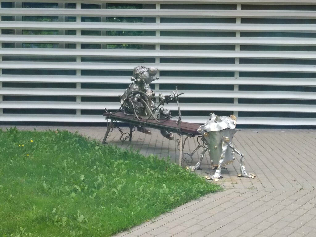 Park, sokak heykeli Две мыши, Minsk, foto