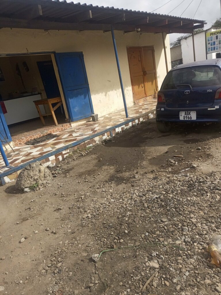 Otomobil servisi Rafmark, Lusaka, foto