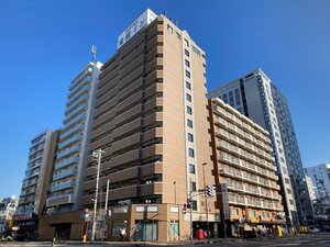 Toyoko Inn Hokkaido Sapporo Station Nishi Hokudai Mae (Hokkaido Prefecture, Ishikari Subprefecture, Sapporo, Tozai Line, Nishi-Juitchome metro station), otel  Sapporo'dan