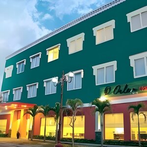 Orlen Hotel (Yogyakarta City, Jl. Alun Alun Utara), otel  Yogyakarta'dan