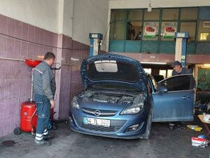 Sancak Otomotiv Oto Tamir Özel Servisi (Sakarya, Serdivan, İstiklal Mah., Fevzi Çakmak Cad., 15), otomobil servisi  Serdivan'dan