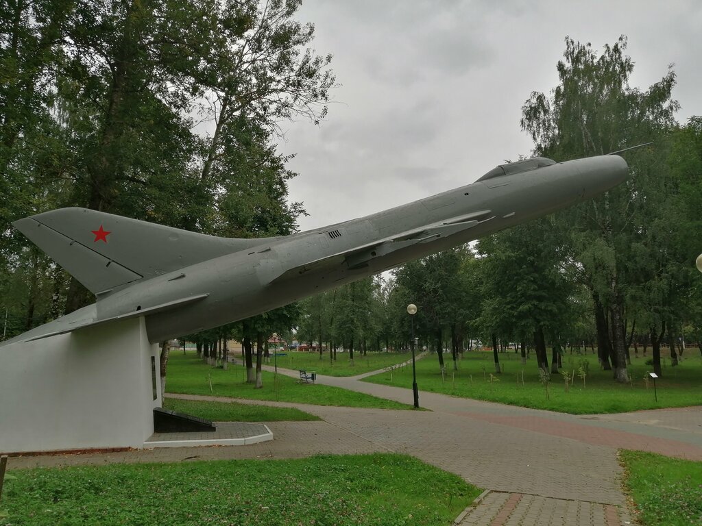 Teknoloji anıtı Самолёт СУ-9, Krichev, foto