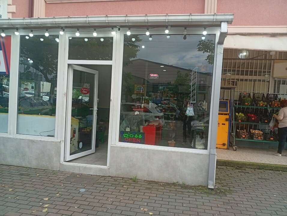 Süpermarket ანრი, Batum, foto