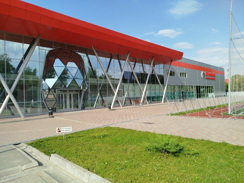 Çok amaçlı spor tesisleri Сибирский региональный центр фехтования Станислава Позднякова, Novosibirsk, foto