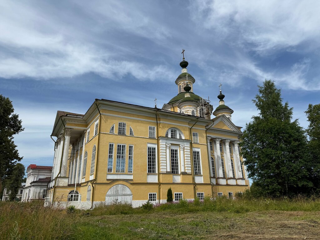 Manastır Spaso-Sumorin muzhskoy monastyr, Totma, foto