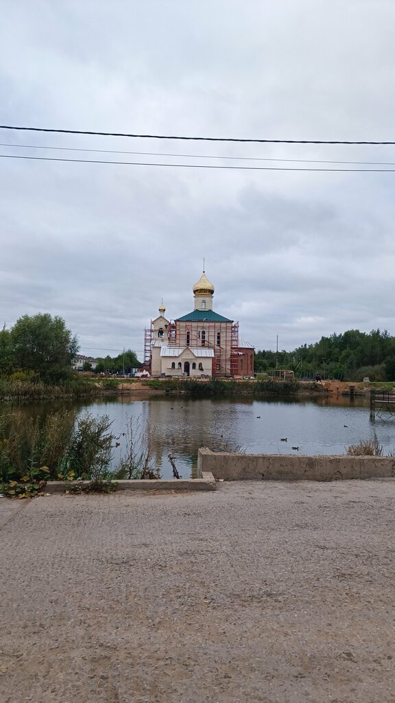 Ortodoks kiliseleri Храм в честь святых Петра и Февронии Муромских, Kalujskaya oblastı, foto